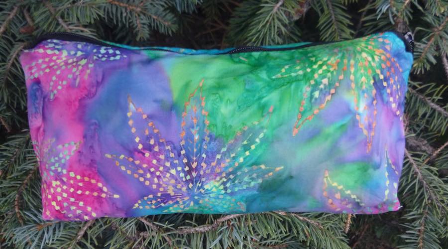 Cannabis leave batil flat bottom zippered bag